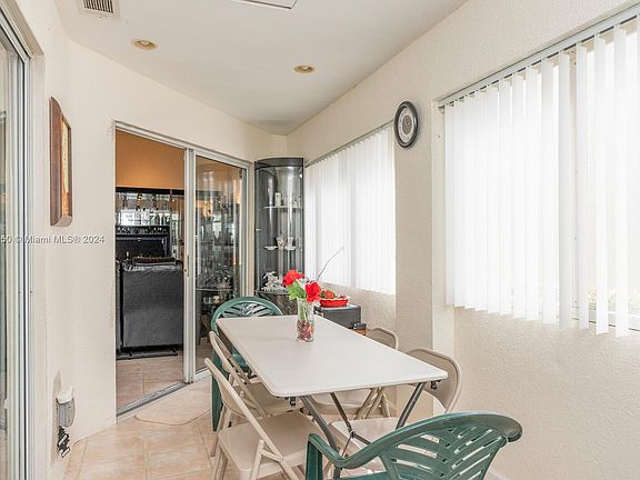 442 SE 22nd Dr, Homestead, FL 33033 | Zillow