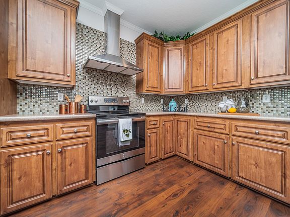 5271 Camelot Dr E #47, Sarasota, FL 34233 | MLS #10732701 | Zillow