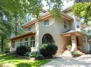 2383 N Park Blvd, Cleveland Heights, OH 44106 | Zillow