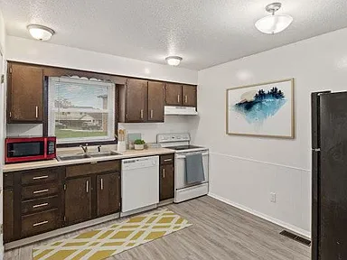 Hollyglen Apartments - 2301 S Marsh Ave Yorktown IN | Zillow