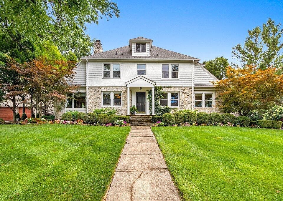 2274 Yorkshire Rd, Columbus, OH 43221 | Zillow