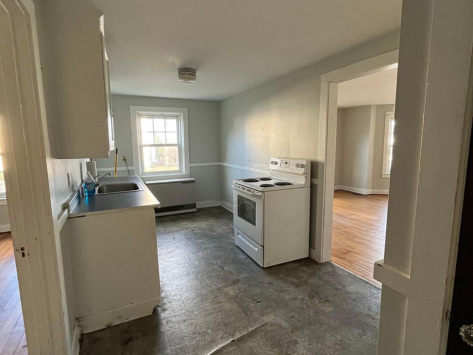 1333 Main St APT 2, Athol, MA 01331 | Zillow