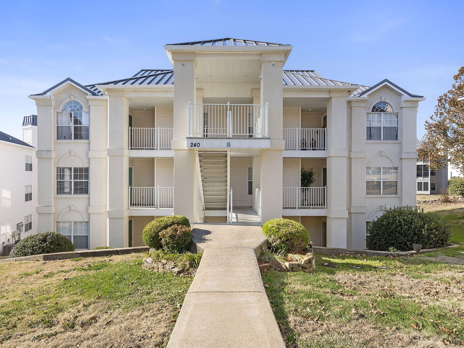 240 Meadow Ridge Lane #4 BLDG 8, Branson, MO 65616 | MLS #60286180 | Zillow
