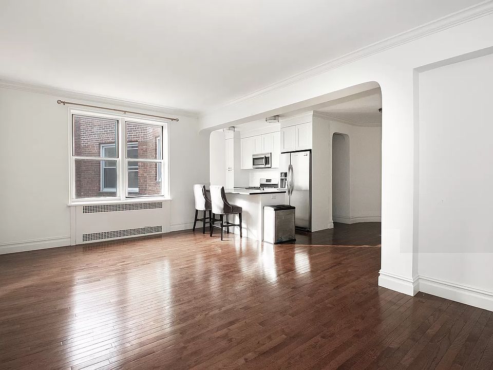 Washington Plaza - 73-12 35th Ave Jackson Heights NY | Zillow