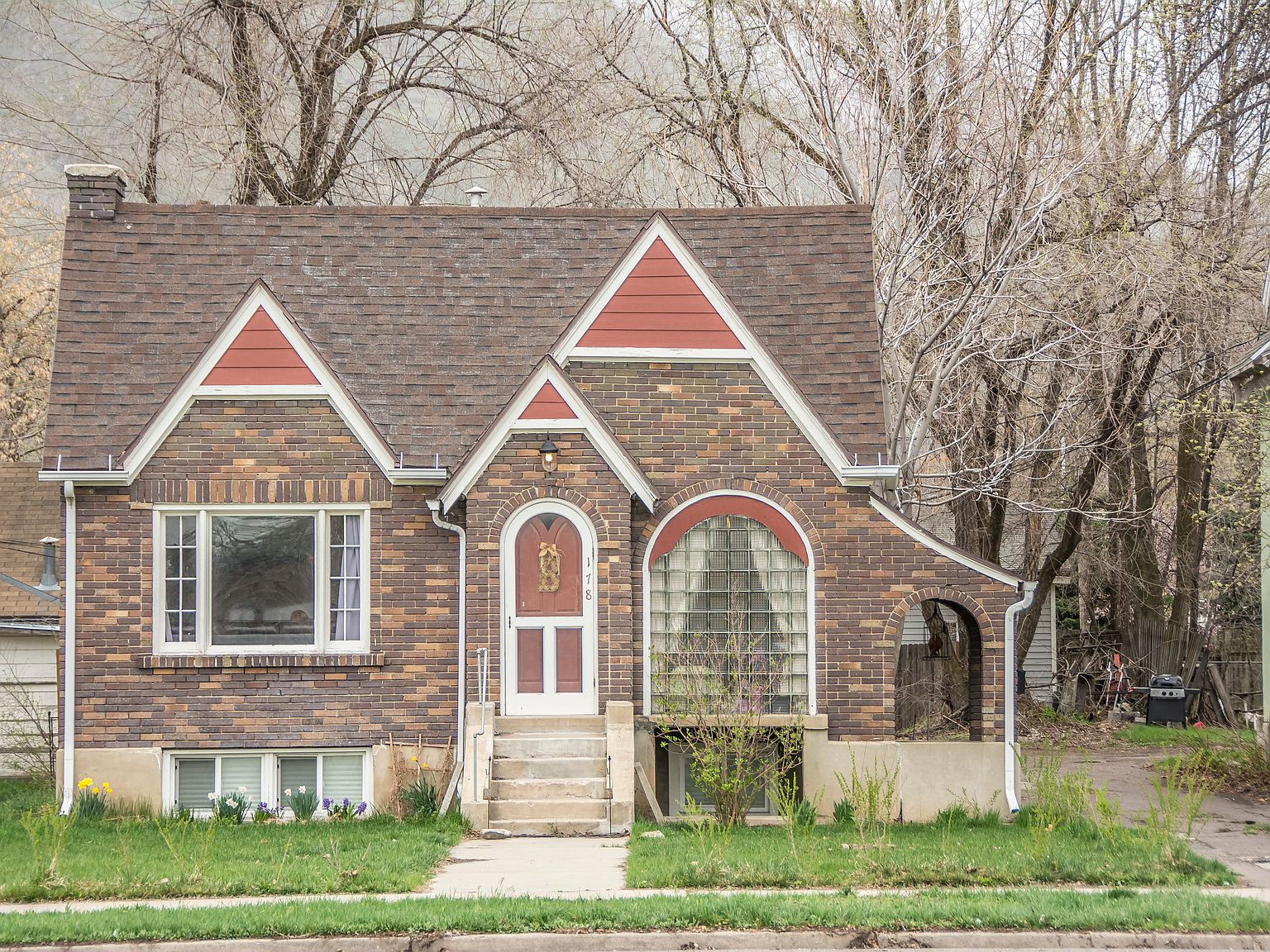 178 N Main St, Springville, UT 84663 | Zillow