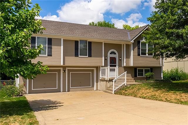 614 Canter St, Raymore, MO 64083 | Zillow