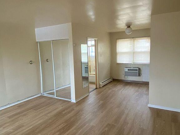 2241 N Mannheim Rd #2C, Melrose Park, IL 60164 | Zillow