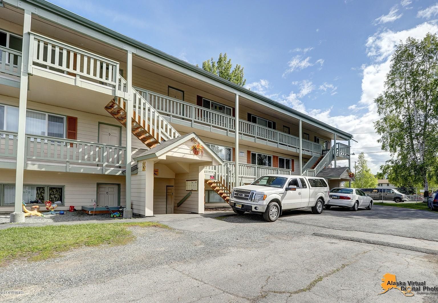 325 Irwin St APT 4, Anchorage, AK 99508 | Zillow