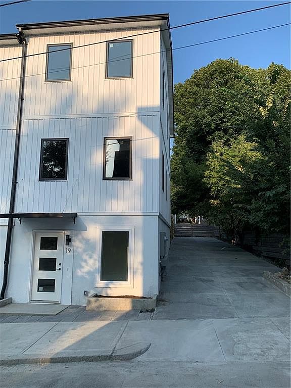 19 Danforth St, Providence, RI 02908 | Zillow