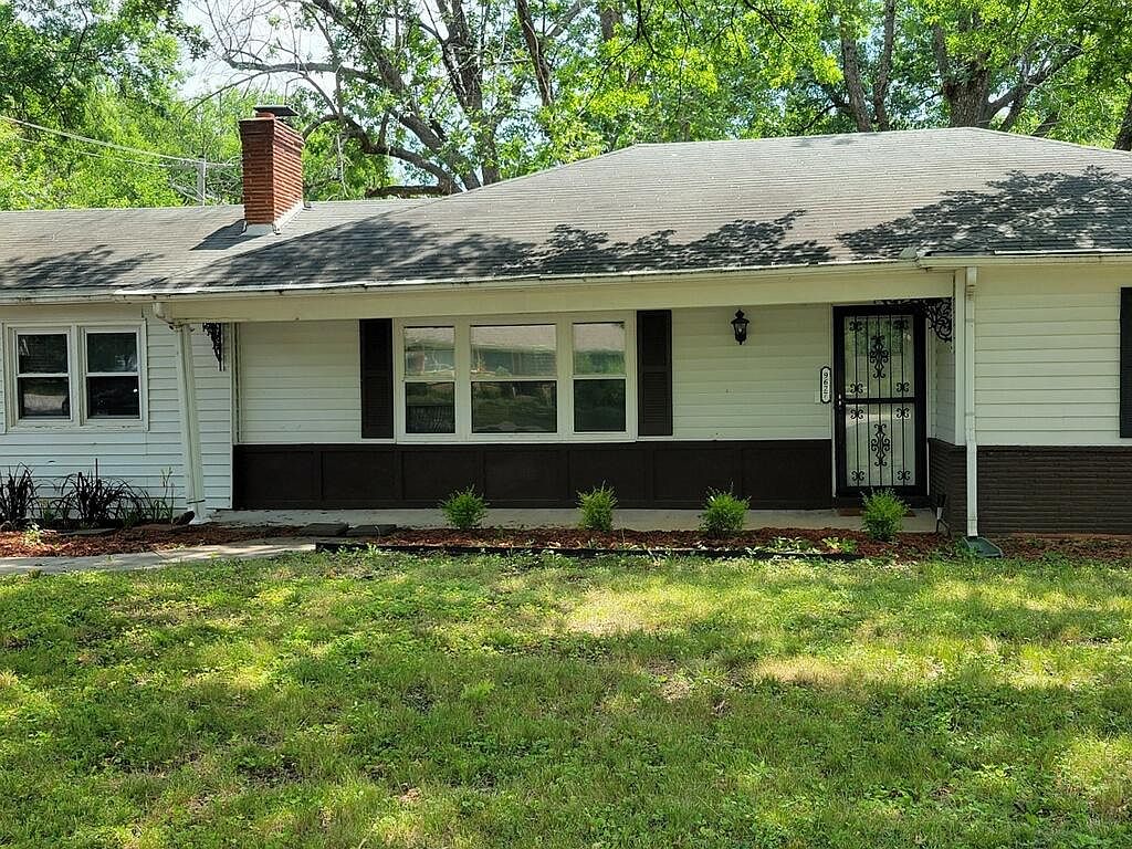 9627 State Line Rd, Kansas City, MO 64114 | Zillow