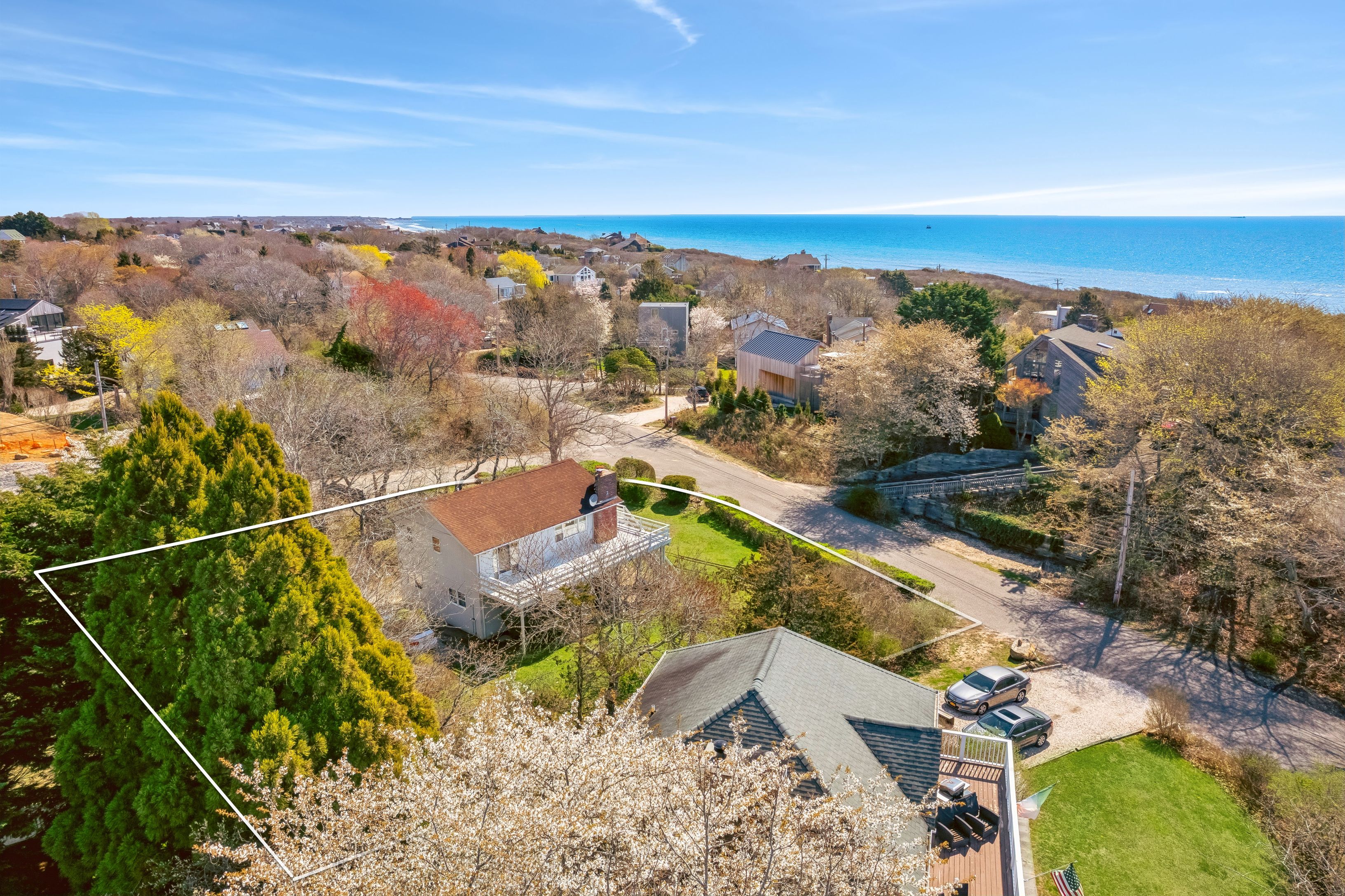 9 Monroe Dr, Montauk, NY 11954 | Out East