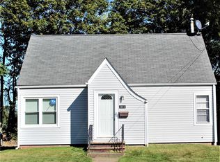 1606 Cherry Ave NE, Canton, OH 44714 | Zillow