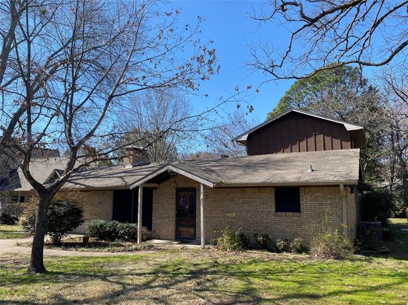 Enchanted Oaks TX Real Estate - Enchanted Oaks TX Homes For Sale | Zillow