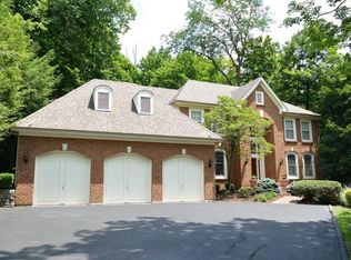7390 Drake Rd, Cincinnati, OH 45243 | Zillow