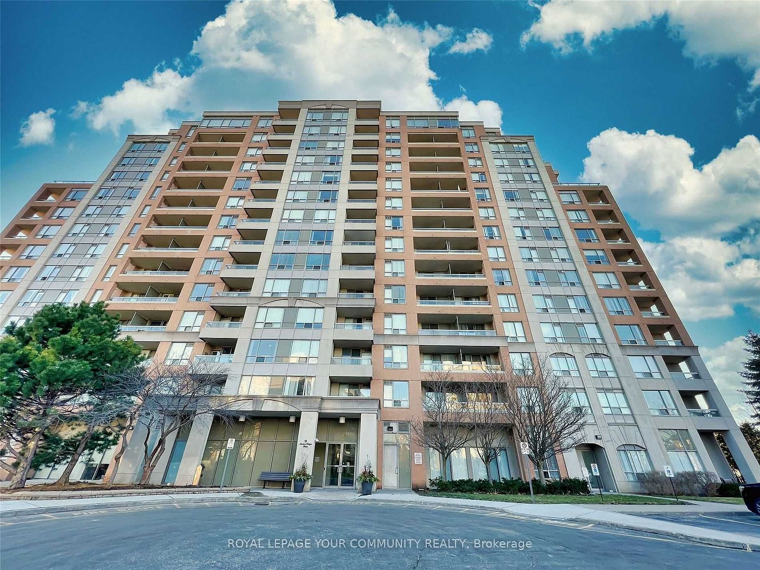 9 Northern Heights Dr #2, Richmond Hill, ON L4B 4M5 | Zillow