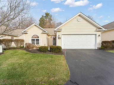 832 Cedar Way Youngstown OH | Zillow