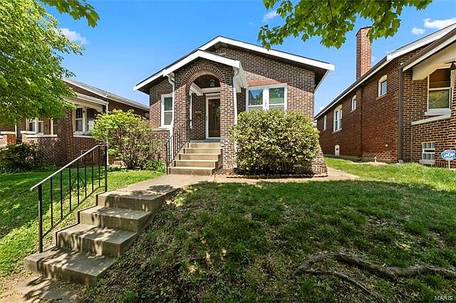 4155 Tyrolean Ave, Saint Louis, MO 63116 | Zillow