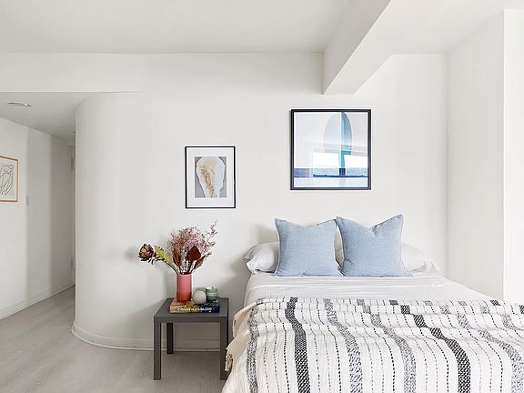 305 E 72nd St #2A, New York, NY 10021 | MLS #22130201 | Zillow