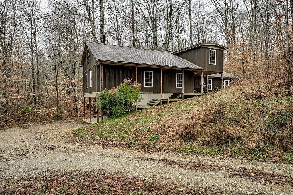 4667 New Window Cliff Rd, Baxter, TN 38544 | Zillow