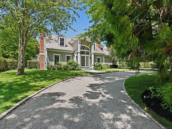 146 Coopers Farm Rd, Southampton, NY 11968 | Zillow
