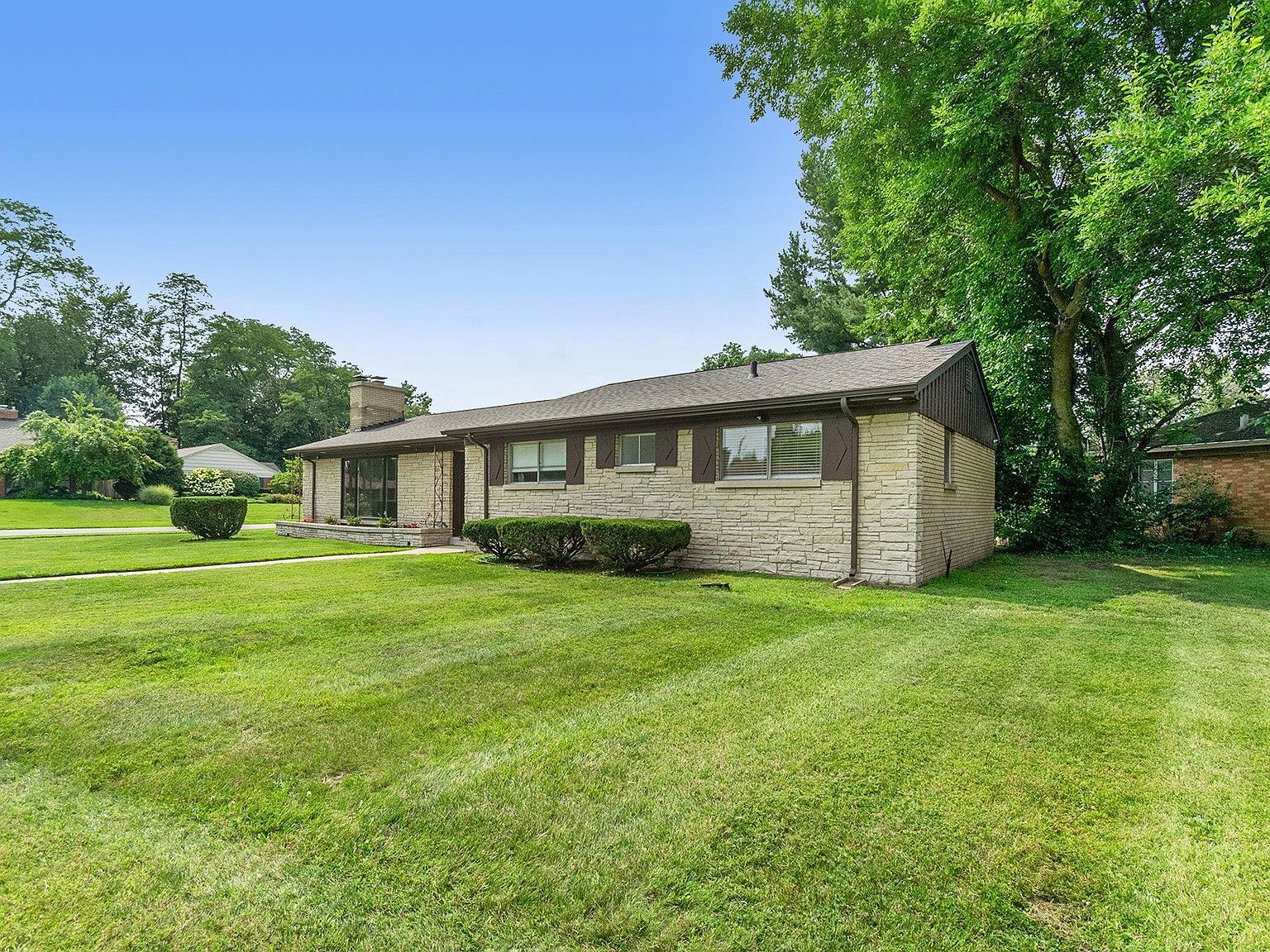 605 Cherry Tree Ln, South Bend, IN 46617 | Zillow