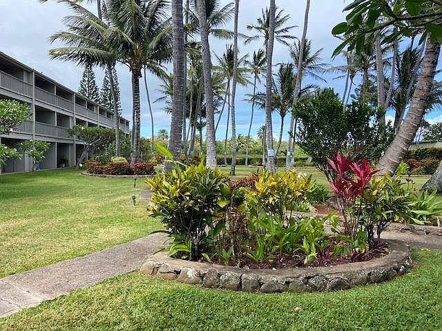Wavecrest Apartments - Kaunakakai, HI | Zillow