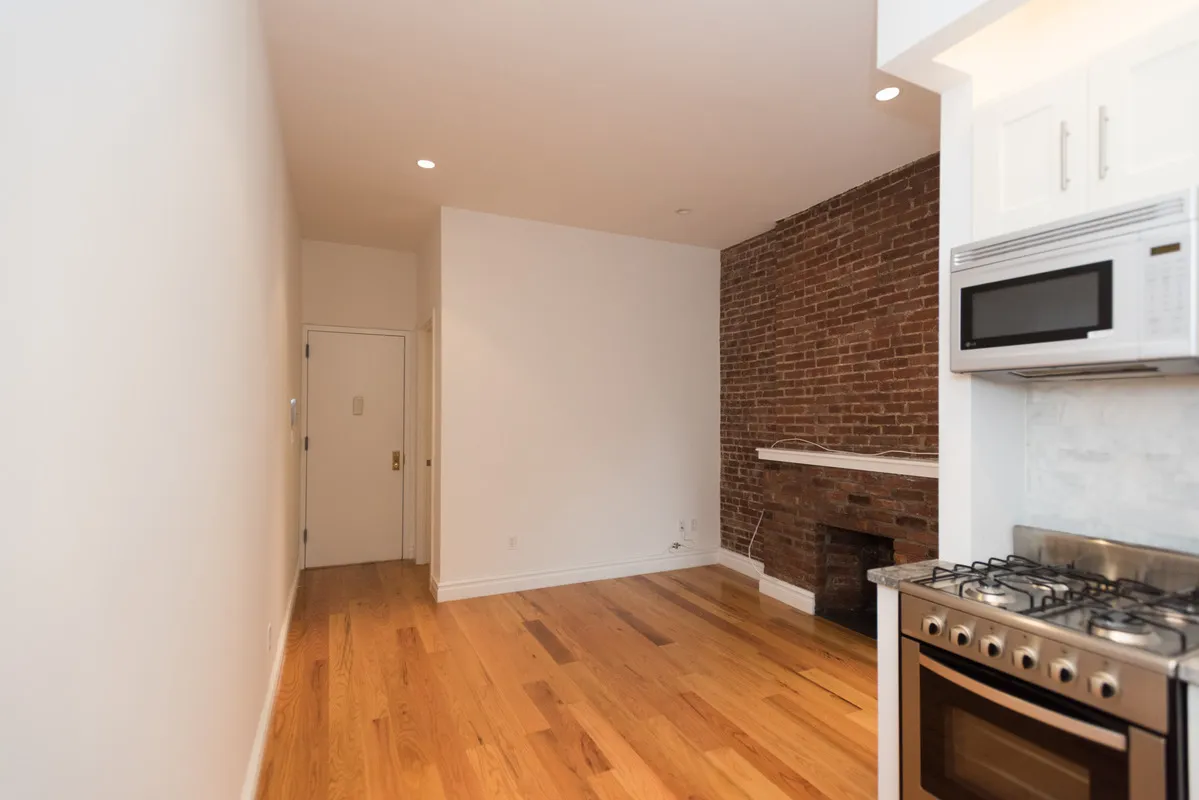 162 East 82nd Street #26 in Upper East Side, Manhattan | StreetEasy
