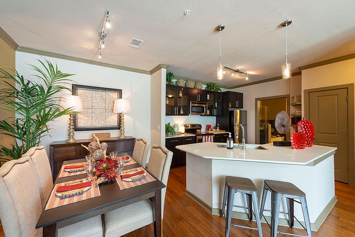 14698 Briar Forest Dr Houston Tx 77077
