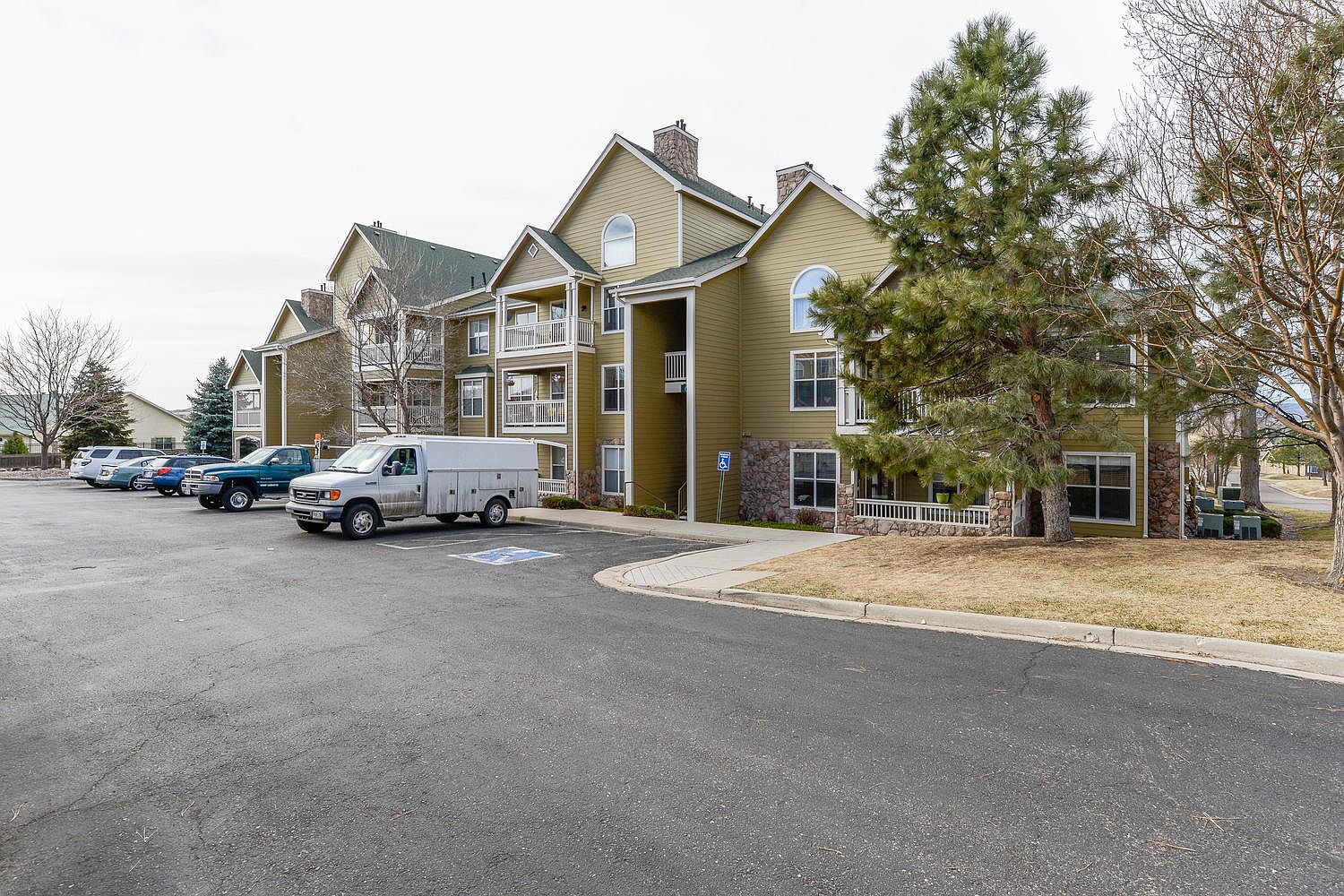 6005 Castlegate Dr W APT B14, Castle Rock, CO 80108 | Zillow