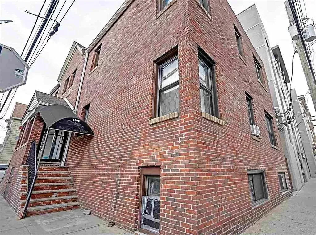 4500 Cottage Place #2R in Union City, New Jersey | StreetEasy