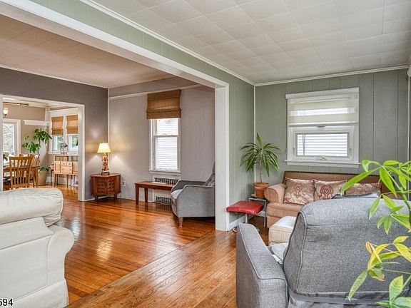 315 Sylvan St, Rutherford, NJ 07070 | Zillow