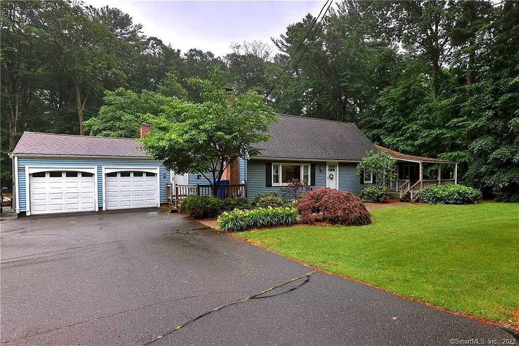 14 Capewell Dr, Bloomfield, CT 06002 | Zillow