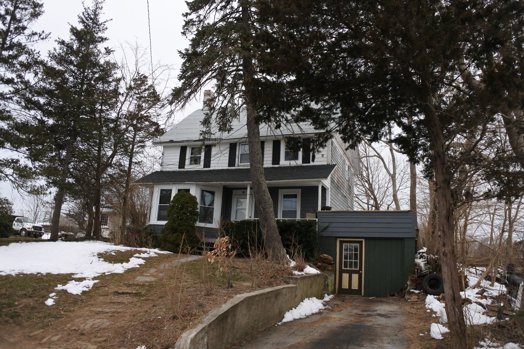 387 North Sea Rd, Southampton, NY 11968 | Out East