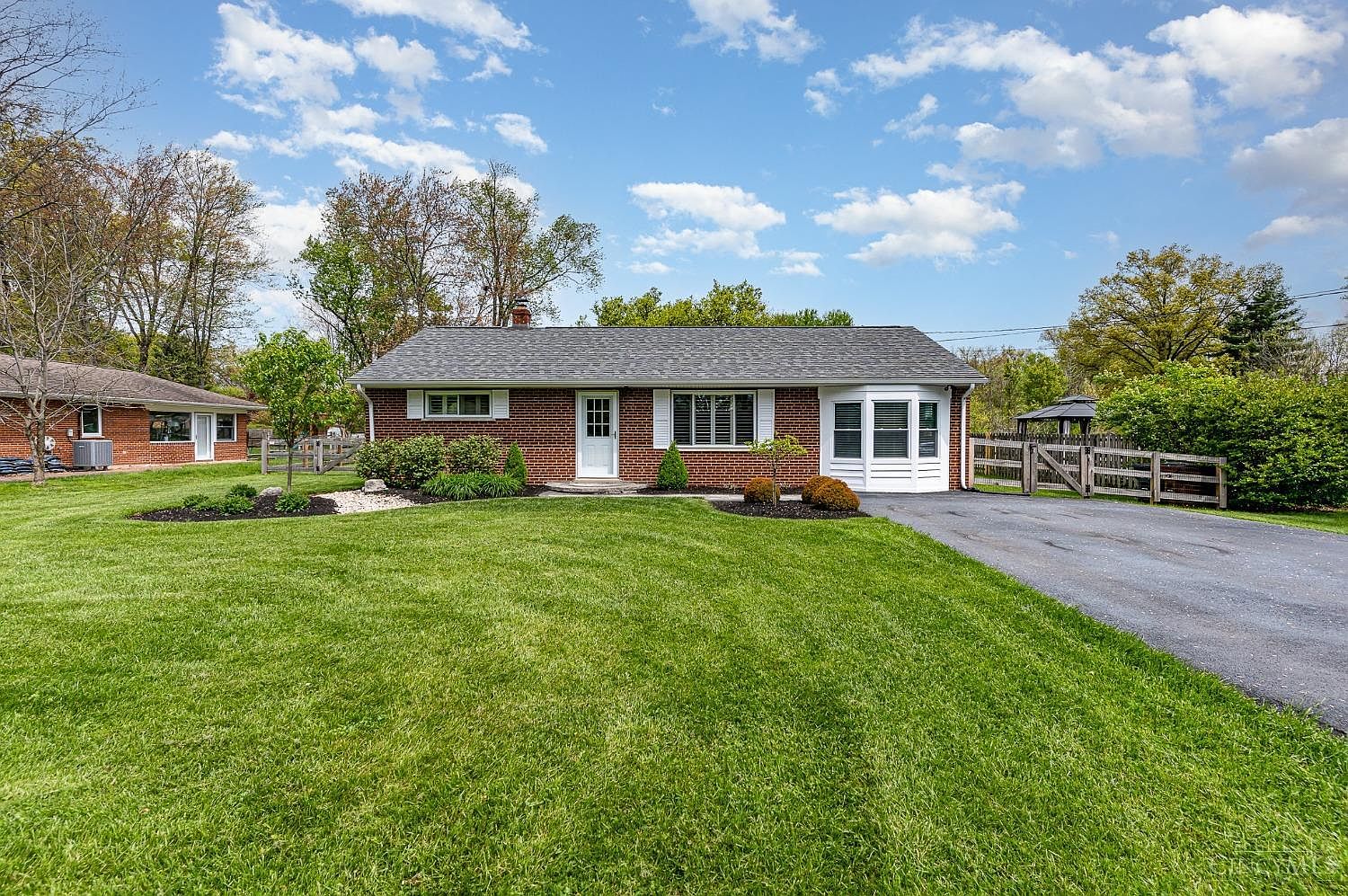 910 Hawthorne Dr, Cincinnati, OH 45245 | Zillow