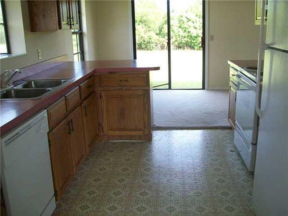 1955 SE Van Kleff Ave, Port Saint Lucie, FL 34952 | Zillow