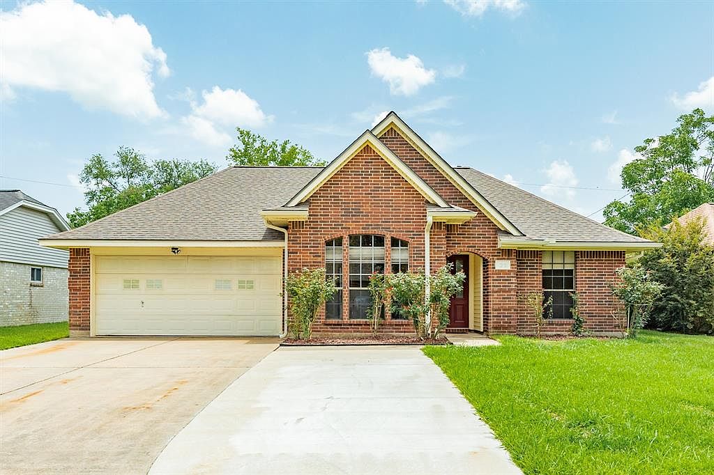 21 Alexander Ct, Angleton, TX 77515 | Zillow