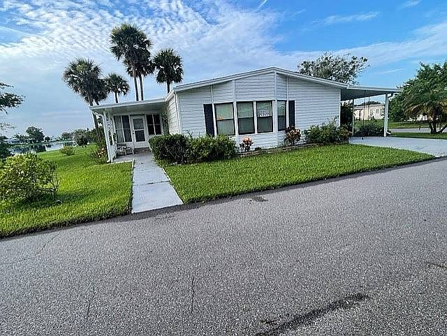 422 La Playa #14, Edgewater, FL 32141 | MLS #11195390 | Zillow