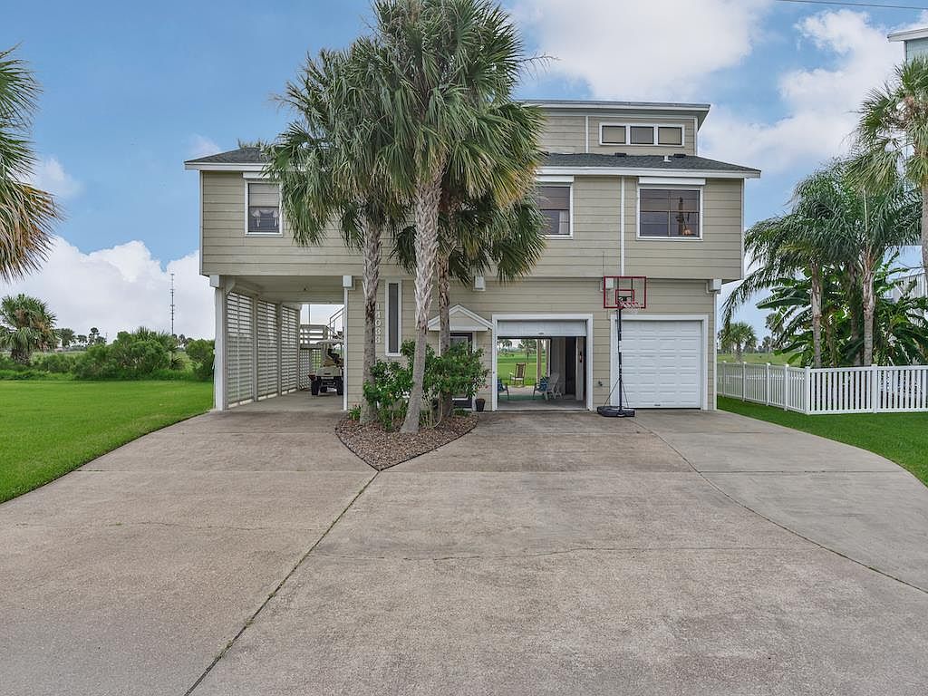 14033 Grambo Blvd, Galveston, TX 77554 | Zillow