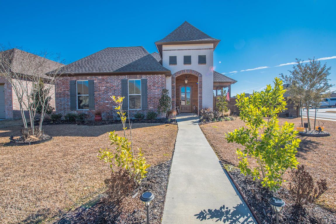 309 Channel Dr, Broussard, LA 70518 | Zillow