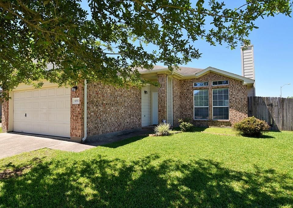 8202 Malin Ct, Houston, TX 77083 | Zillow