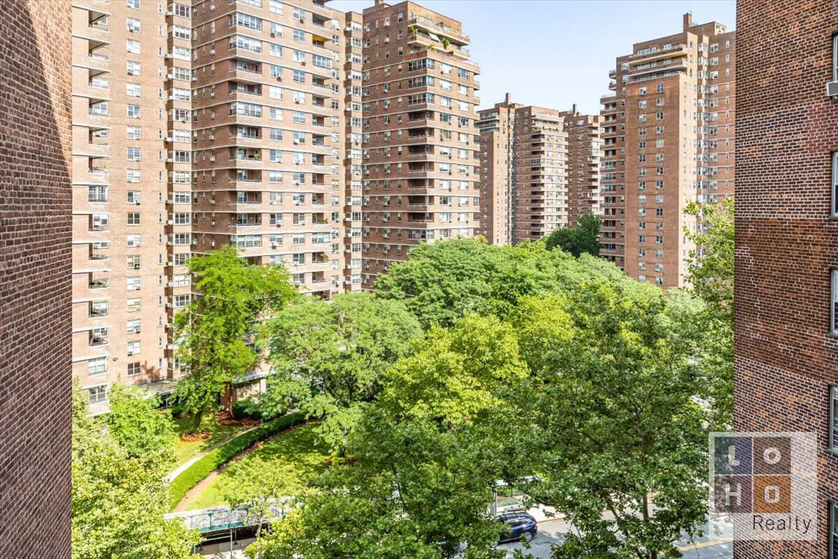 550 Grand Street #H8G in Lower East Side, Manhattan | StreetEasy