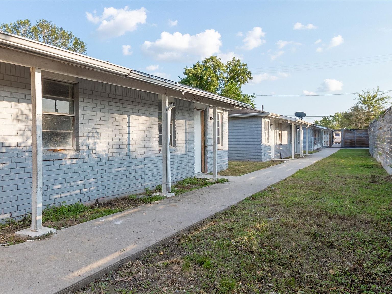 4755 Wilmington St #1-6, Houston, TX 77033 | MLS #85638529 | Zillow