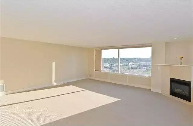 683 10th St SW, Calgary, AB T2P 5G3 | Zillow