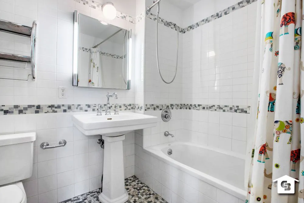 355 Kings Highway #2C in Gravesend, Brooklyn | StreetEasy