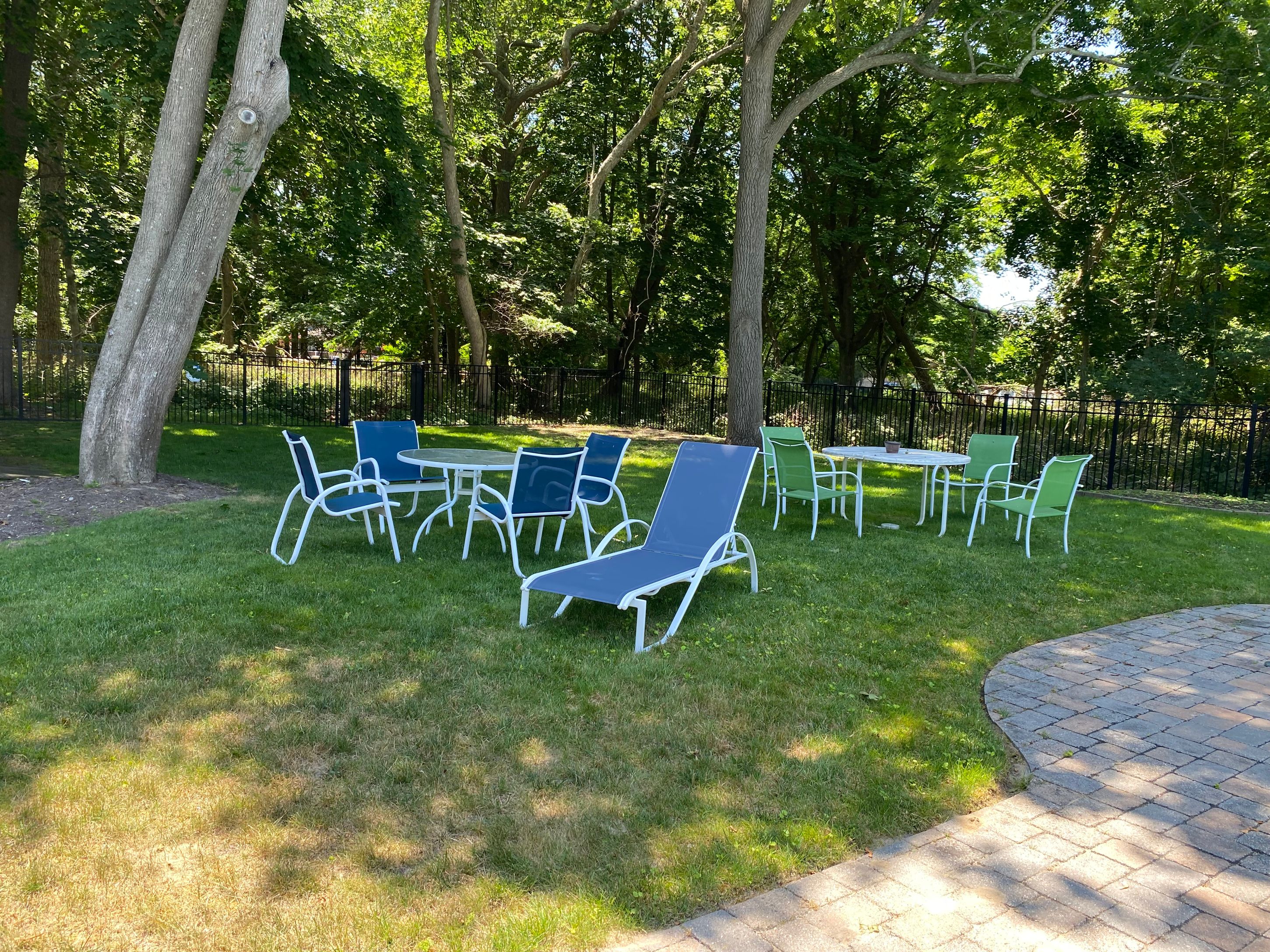 43 Brushy Neck Ln Colonial Arms Unit # 6, Westhampton, NY 11977 | Out East