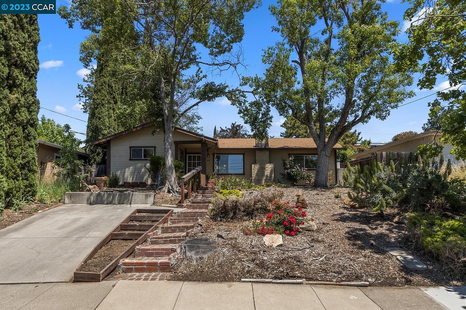 2037 Overhill Rd, Concord, CA 94520 | Zillow