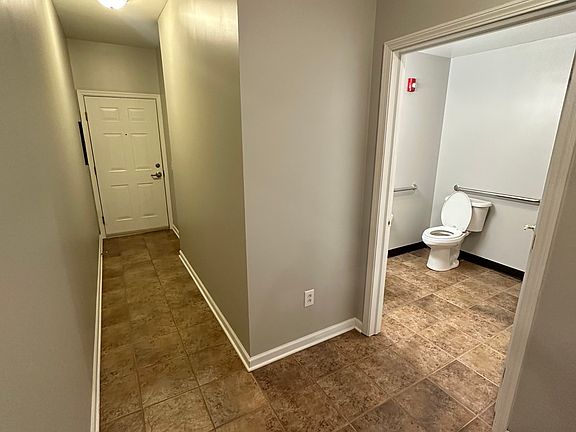 3400 E River Rd APT 8, Rochester, NY 14623 | Zillow