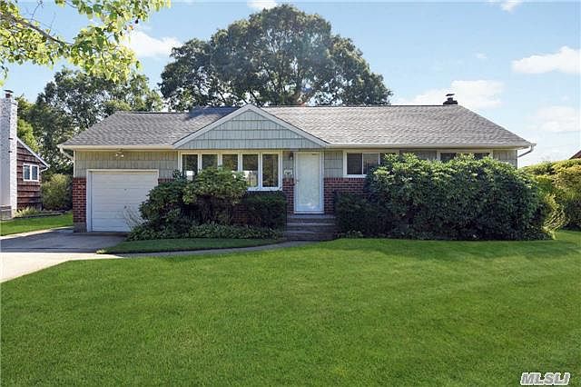 15 Colonial Rd, Old Bethpage, NY 11804 | Zillow