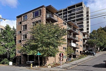 600 Summit Ave E, Seattle, WA 98102 | Zillow