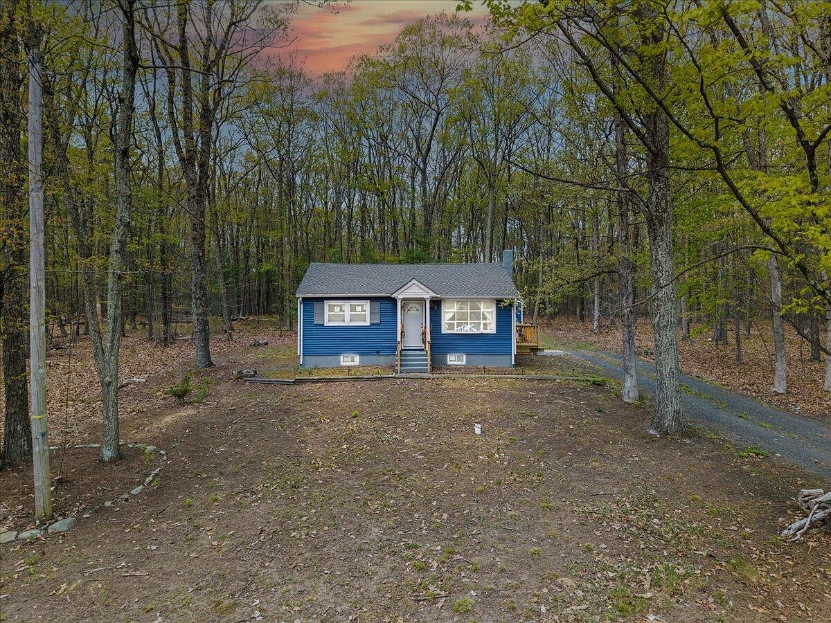 34 Walbert Dr, Stroudsburg, PA 18360 | MLS #PM-131921 | Zillow